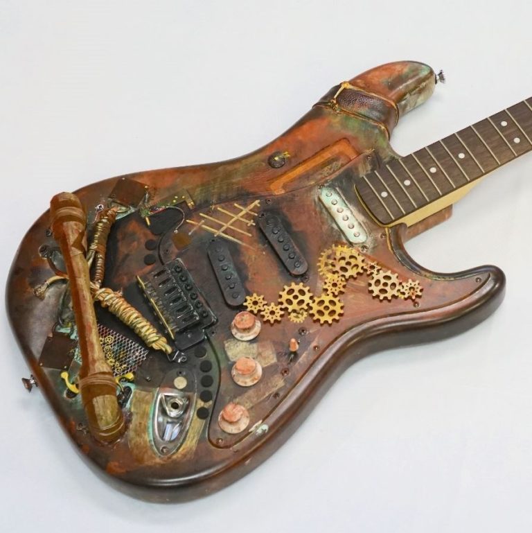 JUNK GUITAR ART